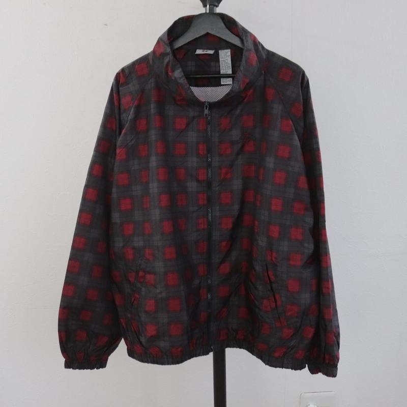 J235 90sビンテージ ナイロンジャケット JERZEES ジャージーズ 1990年代製 表記XLサイズ グレー 裏地メッシュ 古着 ...