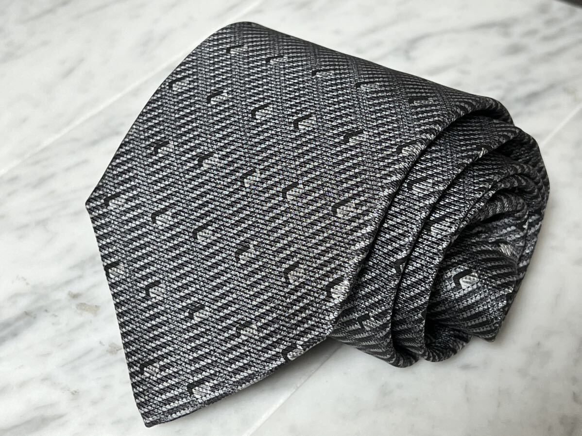 699円 マリオバレンチノ ネクタイ グレー系 小紋 ストライプ系 総柄 GB1(ネクタイ一般)｜売買されたオークション情報、yahooの商品情報をアーカイブ公開 - オークファン ...