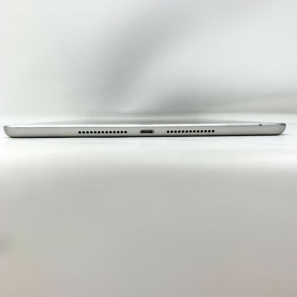 iPad 第 7 世代 Wi-Fi + Cellular：A2198/32GB/シルバー/79%/0977(iPad本体)｜売買された ...
