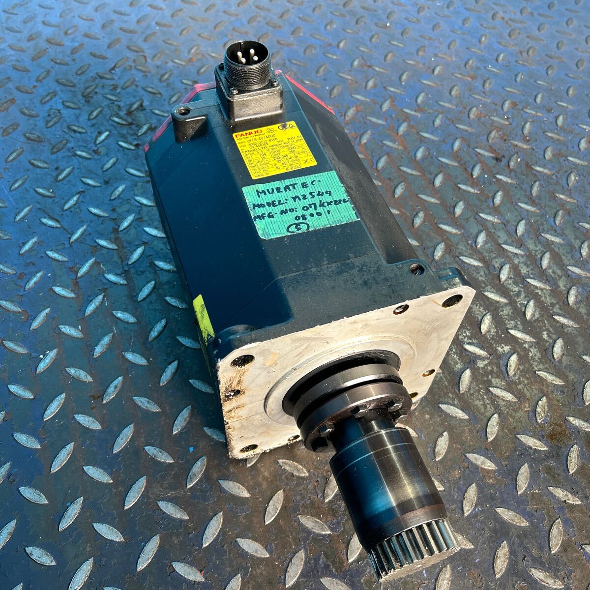 T7715 FANUC ファナック ACサーボモーター αiS40/4000 A06B-0272-B1000 PULSCODER αiA1000 A860-2000-T301 2007年製 ...