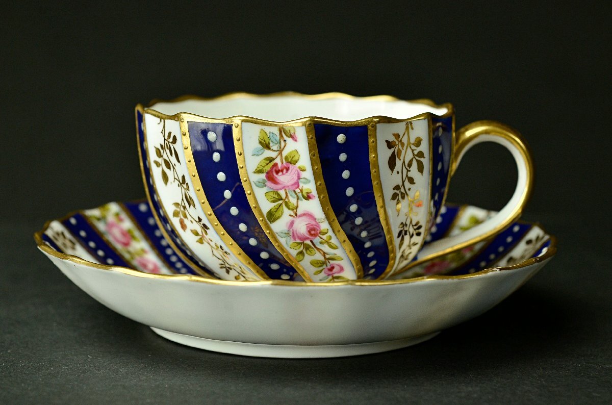 某ホテル所蔵品委託26 SPODE スポード 金彩花草図カップ&ソーサー 布箱付属 西洋アンティークRJ26(スポード)｜売買された ...