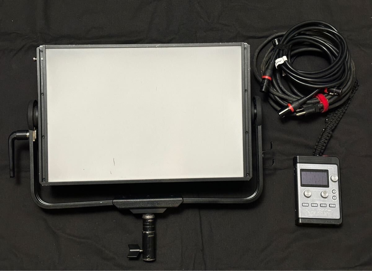 Aputure Nova P300c フルカラー LED パネル ライト 照明 機材 arri RGBWW 300c lighting アプ ...
