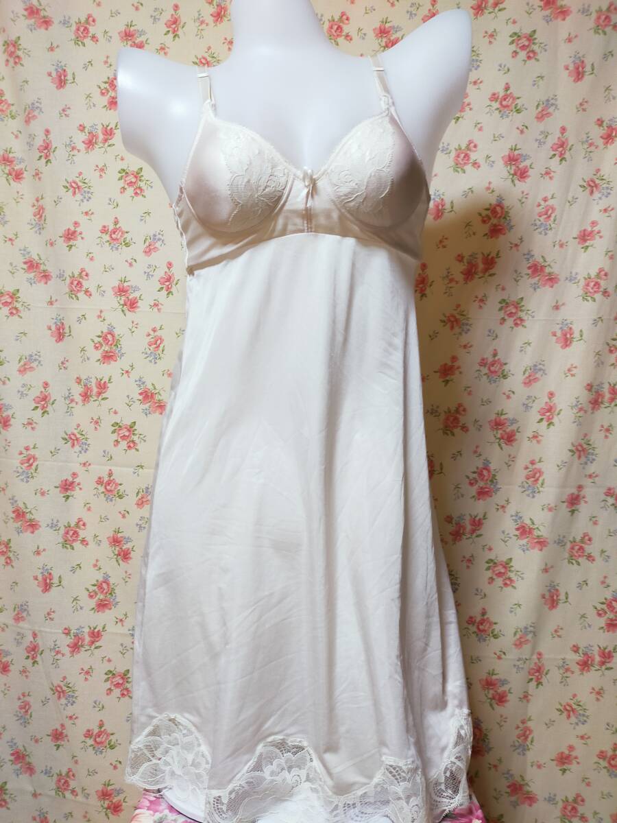 昭和 レトロ エイボン A75-90 ブラスリップ ピーチ ECO 補正下着 ウェディング用(Mサイズ)｜売買されたオークション情報、yahooの商品情報をアーカイブ公開 - オークファン ...