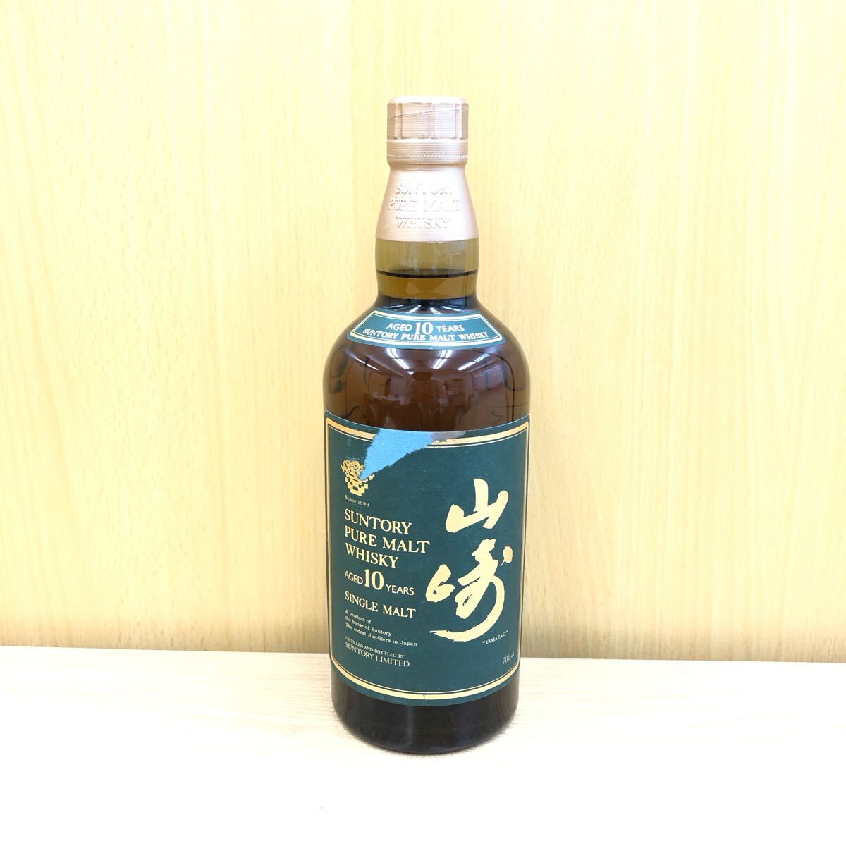 サントリー ピュアモルトウイスキー 山崎10年 グリーンラベル 容量700ml 40% SUNTORY M2(日本)｜売買されたオークション情報、yahooの商品情報をアーカイブ公開 ...