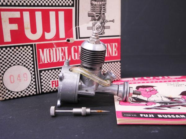 FUJIフジ 049 モデルエンジン 小型模型 飛行機 Uコン(パーツ)｜売買されたオークション情報、yahooの商品情報をアーカイブ公開 ...