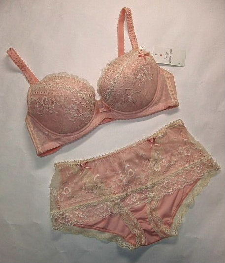 body conscious ワコール リボンレースブラD75×ショーツL(75)｜売買されたオークション情報、yahooの商品情報をアーカイブ公開 - オークファン（aucfan.com）