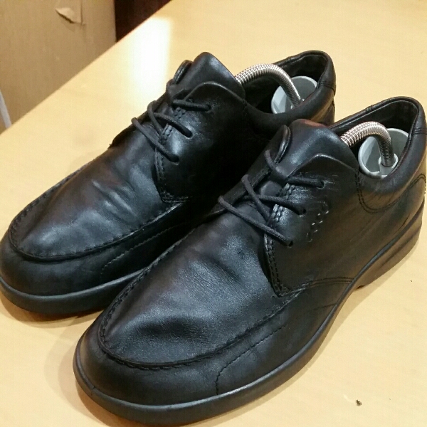 エコー ECCO レザー ウォーキングシューズ 26EEE㎝ ブラック(26.0cm)｜売買されたオークション情報、yahooの商品情報をアーカイブ公開 - オークファン（aucfan.com）