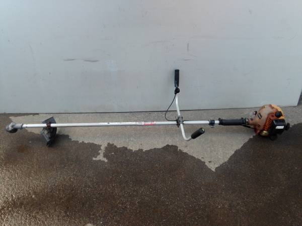 Robin/ロビン NB252/エンジン刈払機/草刈機 岐阜発(刈払機)｜売買されたオークション情報、yahooの商品情報をアーカイブ公開 - オークファン（aucfan.com）