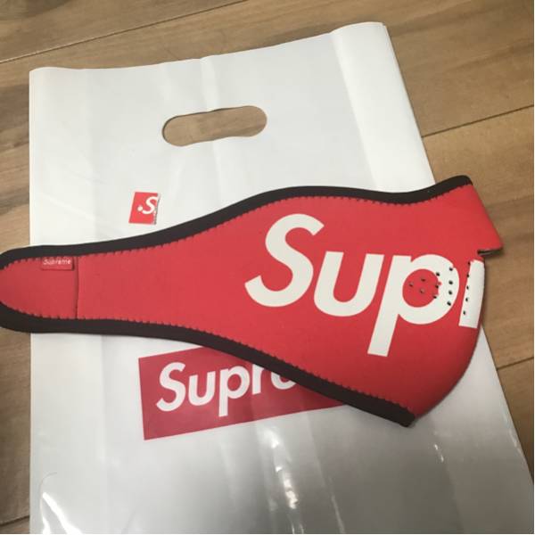 Supreme フェイス マスク face mask 赤 レッド(その他)｜売買されたオークション情報、yahooの商品情報をアーカイブ公開 ...
