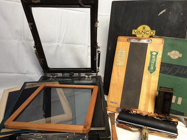 萬古 VANCO 謄写器＋やすり版 XB-XC ガリ版 昭和レトロ ジャンク扱い(筆記用具)｜売買されたオークション情報、yahooの商品情報をアーカイブ公開 - オークファン（aucfan.com）