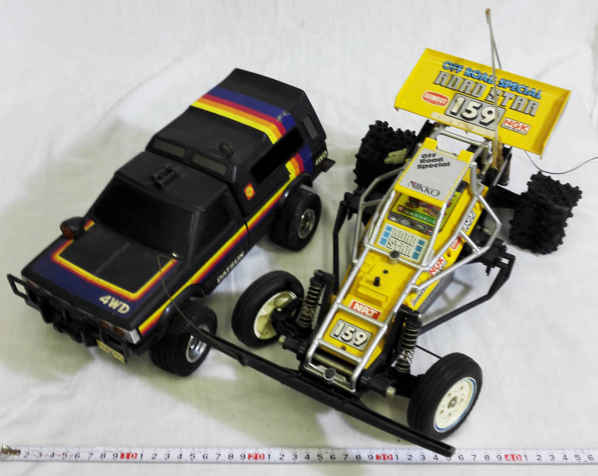古い 27MHz ラジコン 2台SET 1981年製 YONEZAWA 11079 DATSUN WAVEHUNTER + NIKKO 1985年製 OFF ROAD SPECIAL ROAD ...