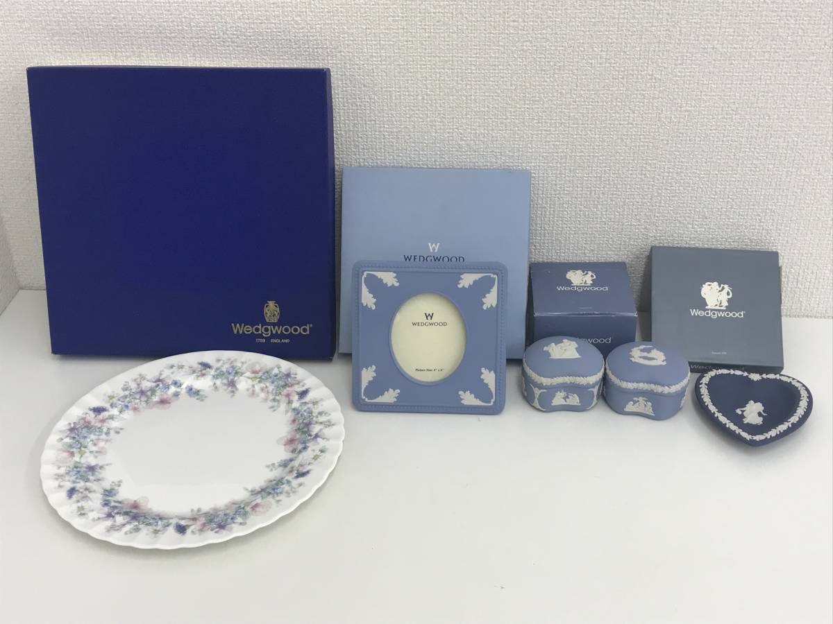 7247 品がお買い得 ウェッジウッド WEDGWOOD 皿 写真立てなど 5点セット 画像と本文を確認下さい(ウェッジウッド)｜売買されたオークション情報、yahooの商品情報をアーカイブ ...