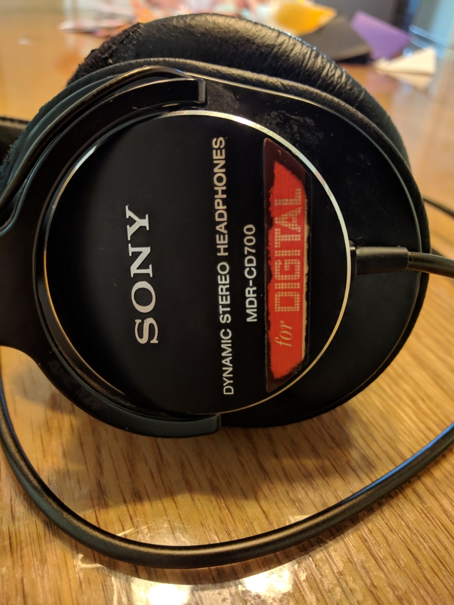 SONY MDR-CD700 使用可能 ジャンク扱い(ソニー)｜売買されたオークション情報、yahooの商品情報をアーカイブ公開 - オークファン（aucfan.com）