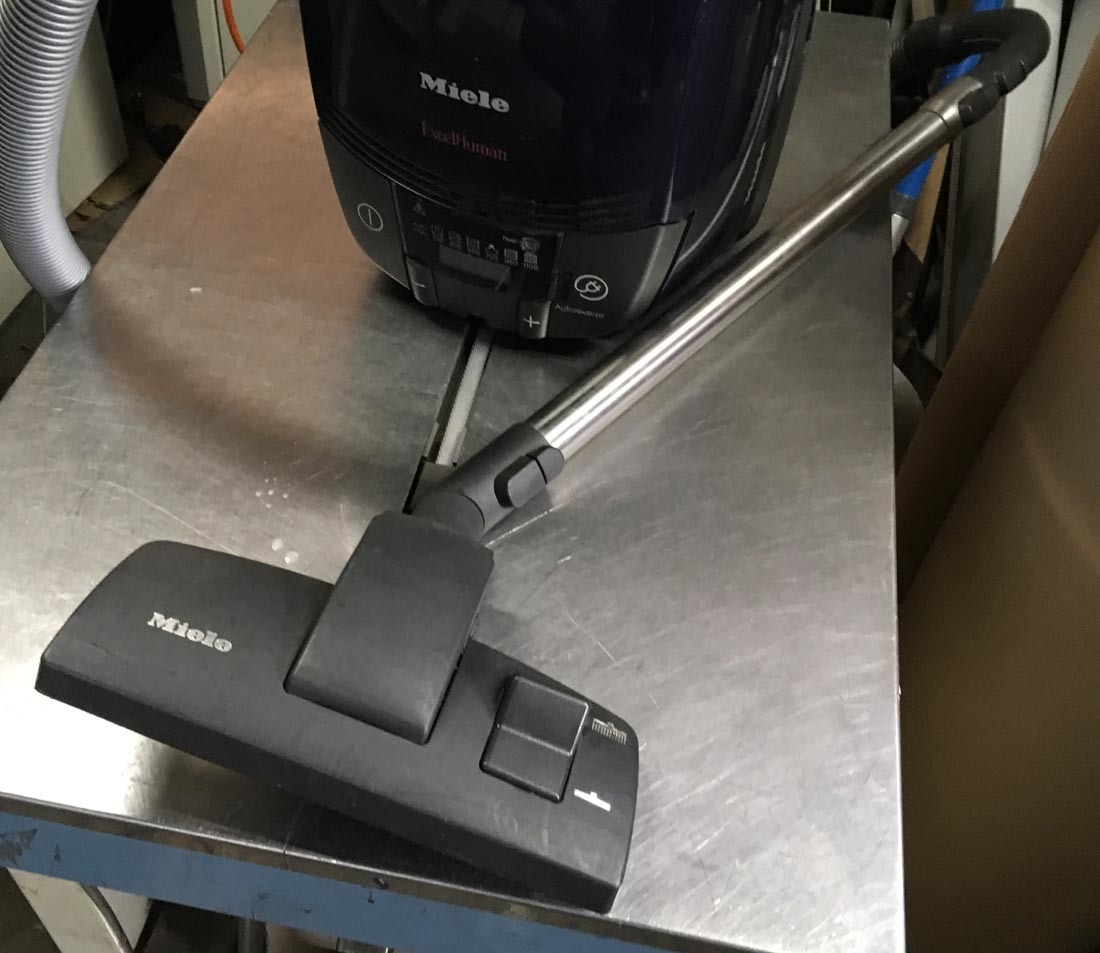 Miele ミーレ EXCEL HUMAN S648 掃除機 ドイツ製 北海道 札幌(その他)｜売買されたオークション情報、yahooの商品情報をアーカイブ公開 - オークファン（aucfan ...
