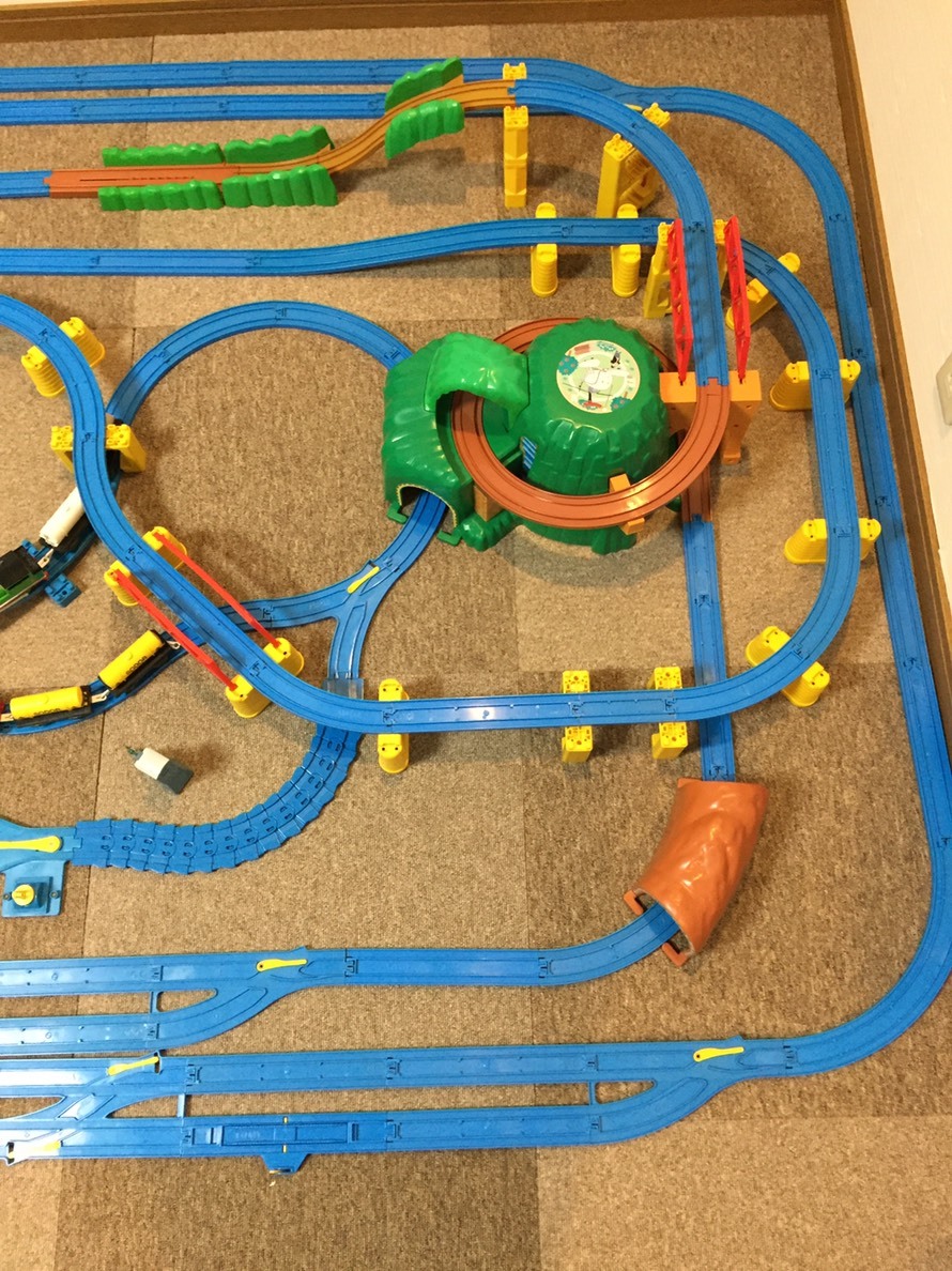 H049 プラレール トーマス おまけ多数 ロングコース レール大量 どきどきマウンテン(セット)｜売買されたオークション情報、yahooの商品情報をアーカイブ公開 - オークファン ...