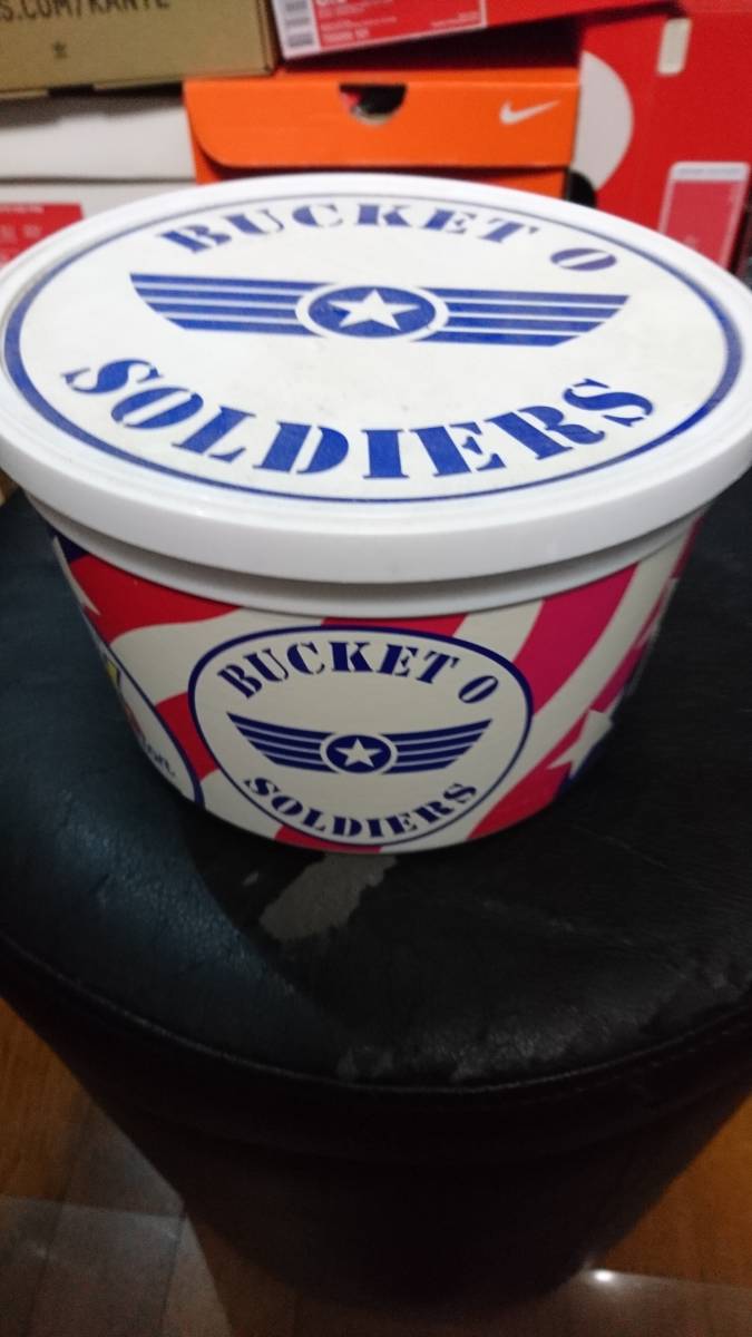 Toy story collection bucket of soldiers トイ ストーリー バケット オブ ソルジャーズ 70体+2 ...