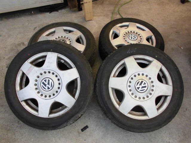 VW ニュービートル 純正 ホイールタイヤ4本(ラジアルタイヤ)｜売買されたオークション情報、yahooの商品情報をアーカイブ公開 - オークファン（aucfan.com）