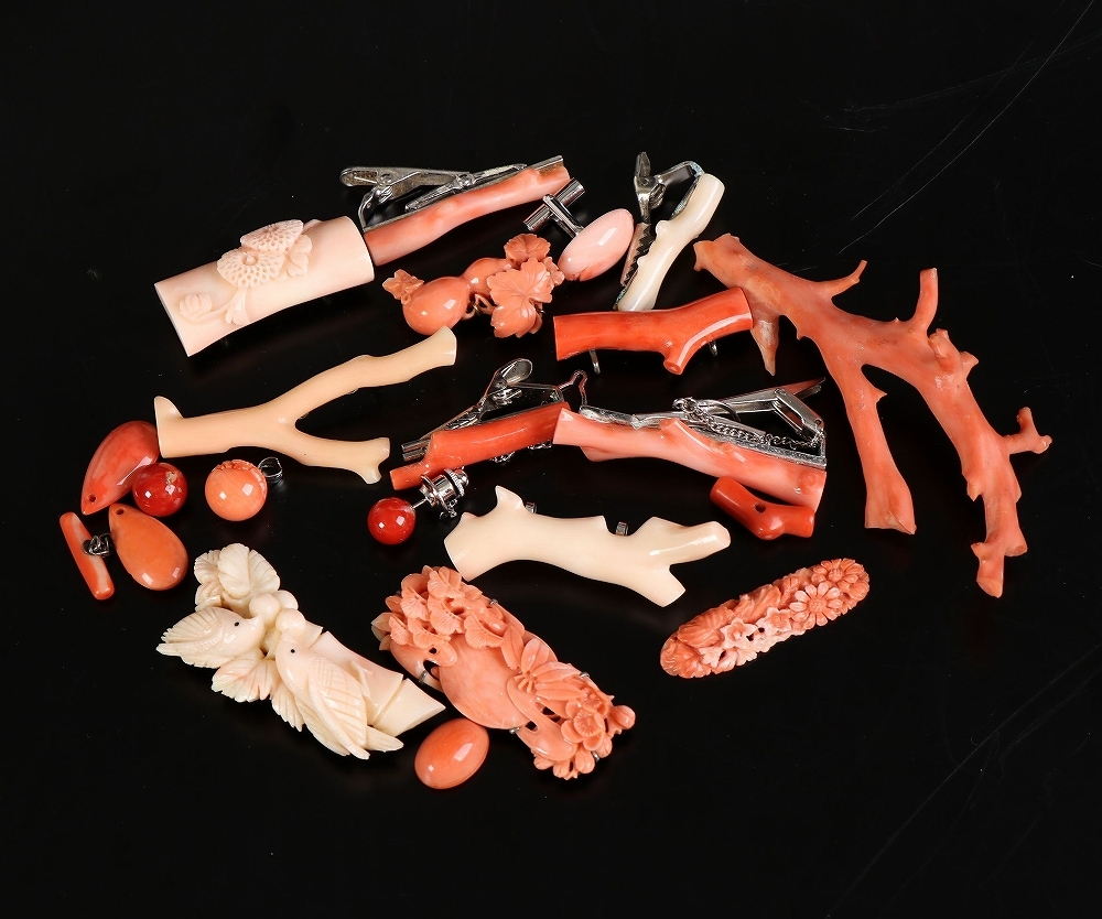 天然本珊瑚 帯留 ルース タイピン ペンダント まとめて 総重さ約165g(その他)｜売買されたオークション情報、yahooの商品情報をアーカイブ公開 - オークファン（aucfan.com）
