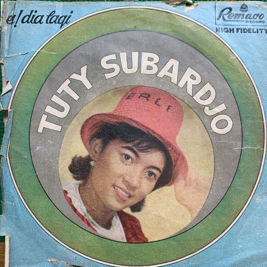 EP Indonesia Tuty Subardjo Turun Kebawah M. Jusuf Swing Cha Cha Cha ...