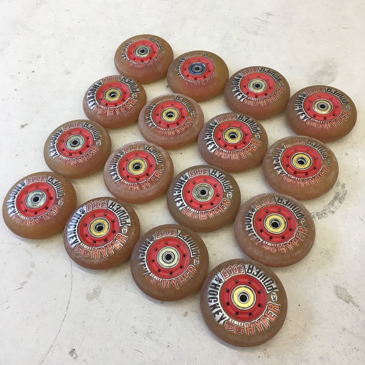 HYPER ハイパー ウィール 16個 インラインホッケー インラインスケート(ウィール)｜売買されたオークション情報、yahooの商品情報をアーカイブ公開 - オークファン（aucfan.com）