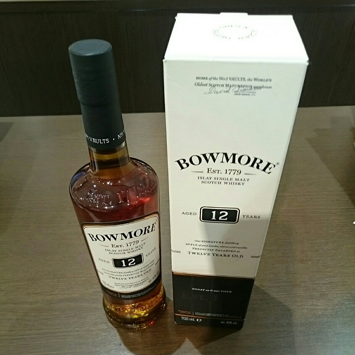 BOWMORE ボウモア 12年 700ml シングルモルト 未開栓 スコッチ ウイスキー スコットランド産 アイラ(アイラ)｜売買されたオークション情報、yahooの商品情報をアーカイブ公開 ...