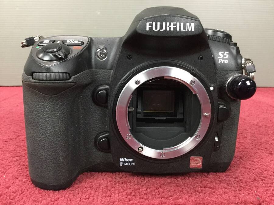 FUJIFILM FinePix S5 Pro デジタル一眼レフカメラ レンズ無し ジャンク品(その他)｜売買されたオークション情報 ...