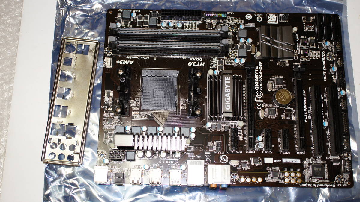 SocketAM3＋ USB 3.0搭載 AMD 970チップセット搭載 GIGABYTE GA-970A-D3P Rev2.0(GIGA ...