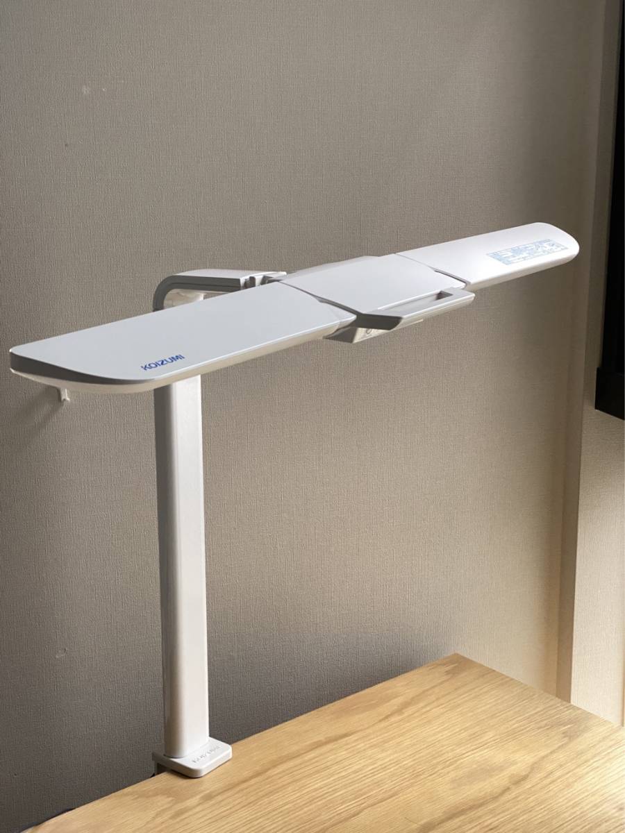 KOIZUMI コイズミ 学習スタンド ECL-546 LEDモードコントロールツインライト(デスクライト)｜売買されたオークション情報、yahooの商品情報をアーカイブ公開 - オークファン ...