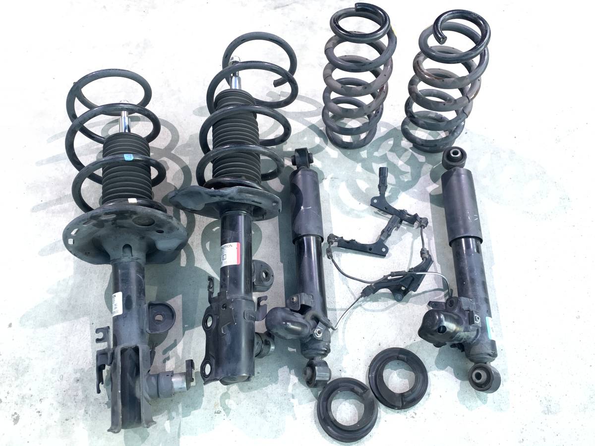 レクサス NX200t Fスポーツ AGZ15 サスペンション 純正ショック セット 4WD 48510-78030 48541-78011 ...