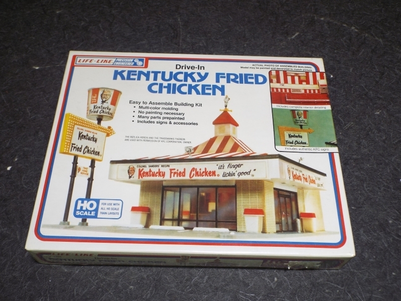 現状品 LIFE-LIKE Drive-In KENTUCKY FRIED CHICKEN HOSCALE HOゲージ W114 ...