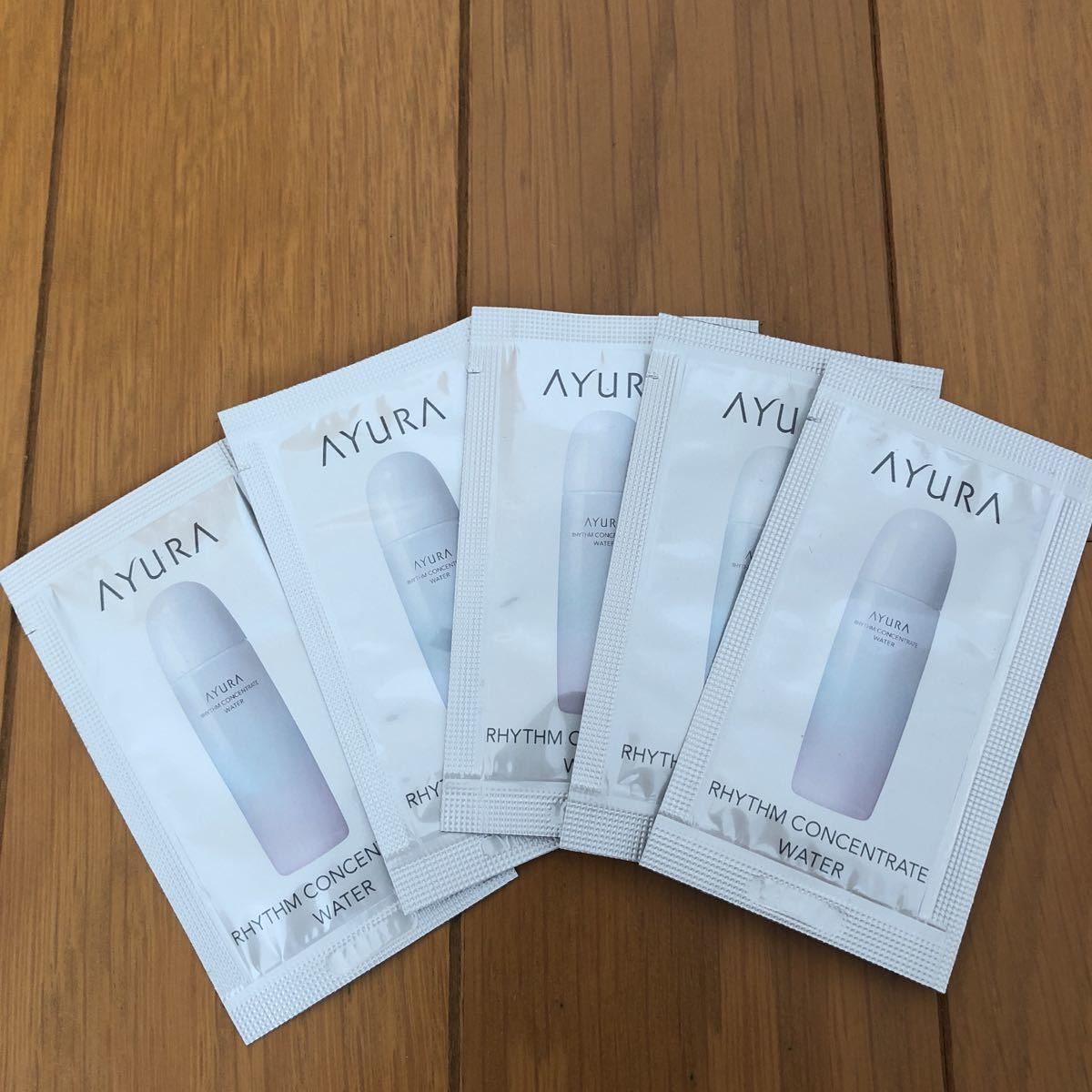 アユーラ リズムコンセントレートウォーター 3ml×5(化粧水)｜売買されたオークション情報、yahooの商品情報をアーカイブ公開 - オークファン（aucfan.com）