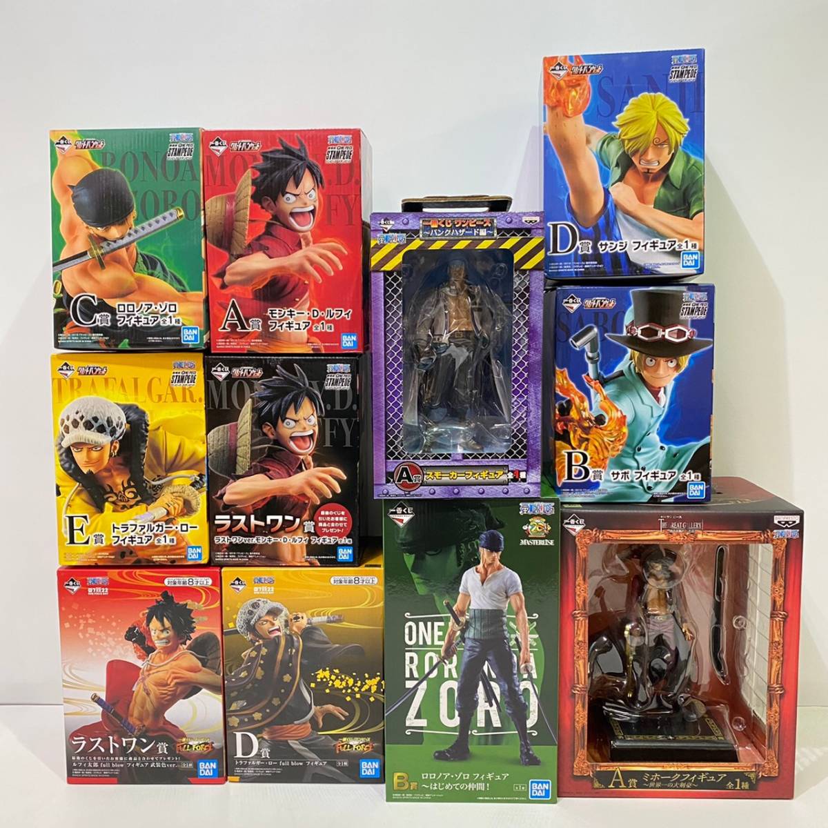 No.8182 ワンピース フィギュア11体セット ルフィ ゾロ サンジ ロー スモーカー ミホーク サボ 品 たばこ臭あり 同梱不可(その他)｜売買されたオークション情報、yahooの商品 ...
