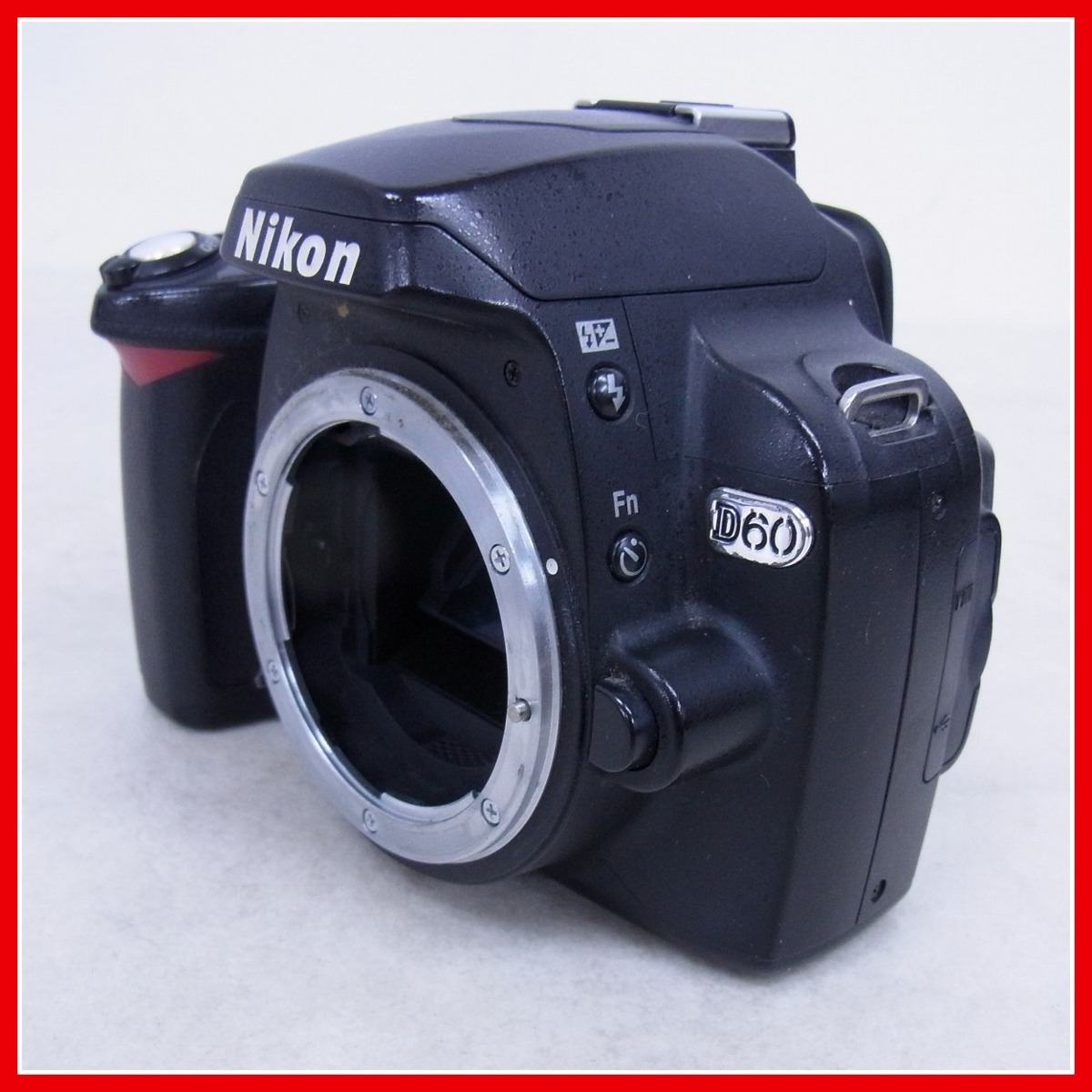 Nikon デジタルカメラ D60 ボディ+Nikon DX VR AF-S NIKKOR 18-55mm1:3.5-5.6G+N-AF ...
