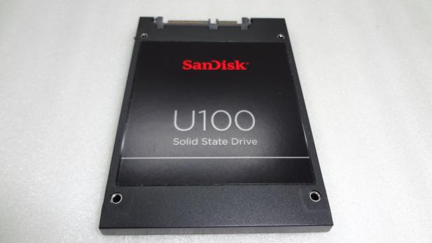 複数入荷 SanDisk SSD U100 SDSA5GK-016G-1006 2.5インチ 16GB SATA SSD25(32GB未満 ...