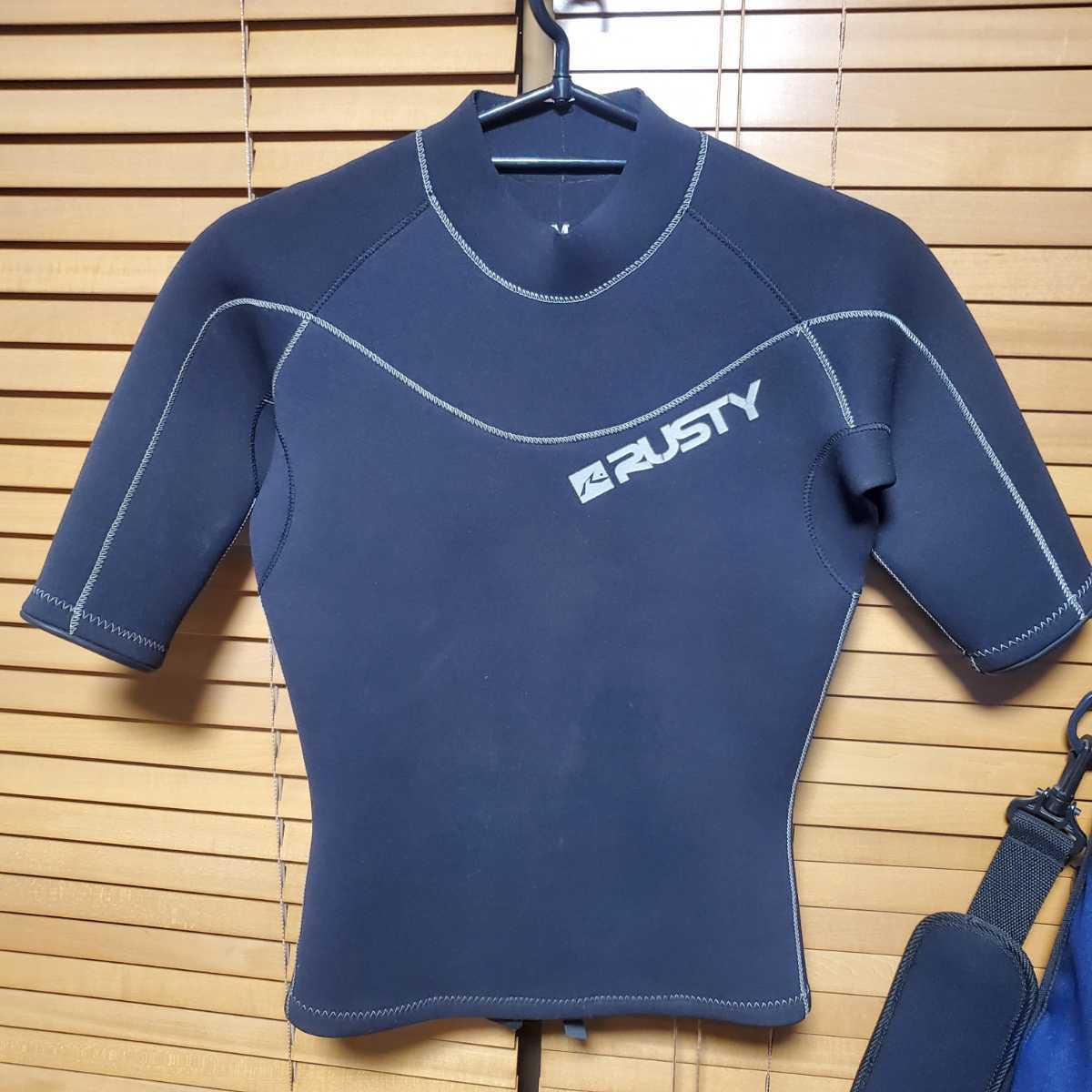 ラスティ タッパー ウェットスーツ 半袖 バックジップ サーフィン rusty(Mサイズ)｜売買されたオークション情報、yahooの商品情報をアーカイブ公開 - オークファン（aucfan.com）