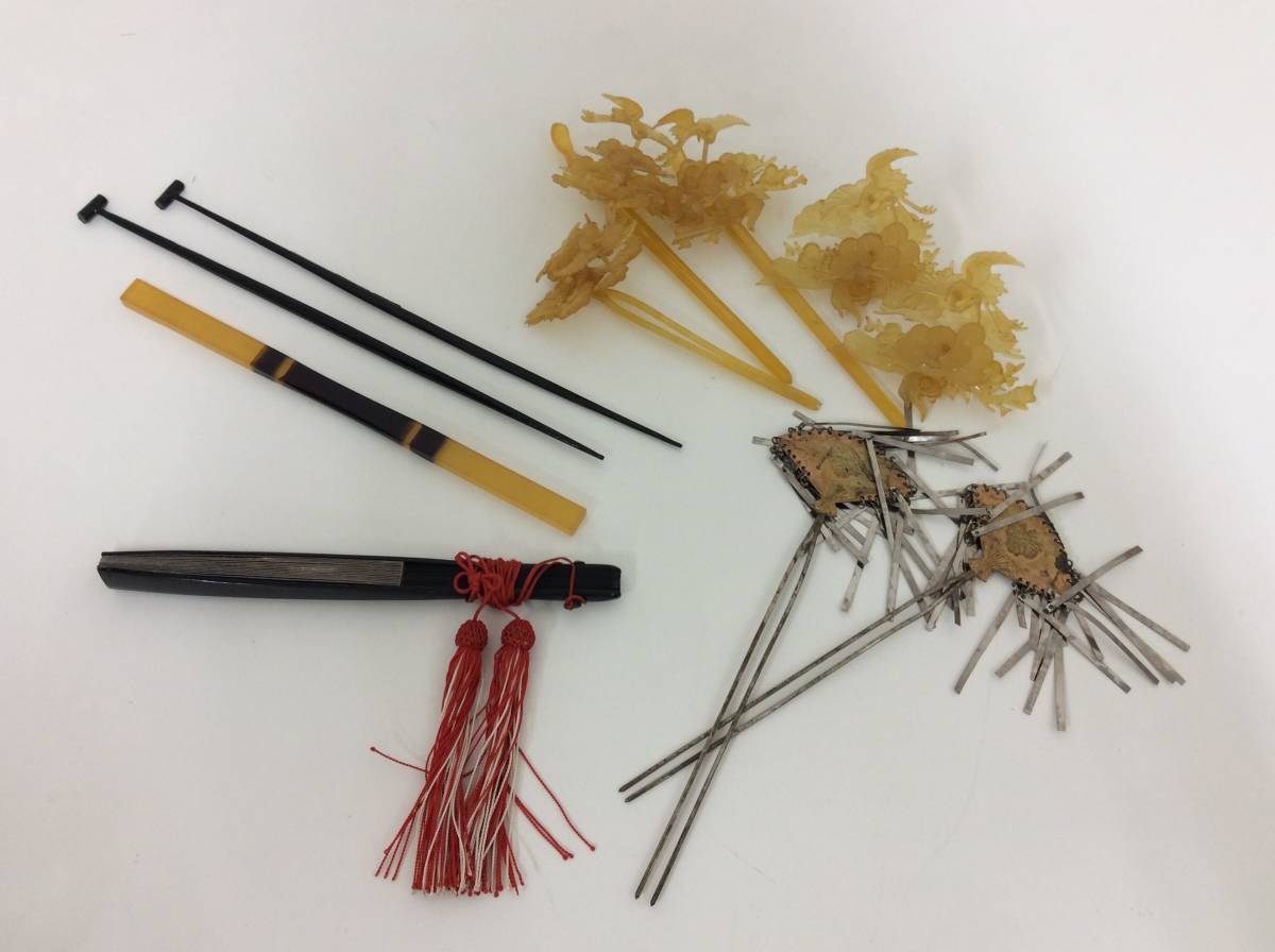 3859 おまとめ かんざし 簪 髪留め べっ甲 扇子 和装小物 髪飾り 着物 アクセサリー 装飾品 保管品(かんざし)｜売買されたオークション情報、yahooの商品情報をアーカイブ公開 ...