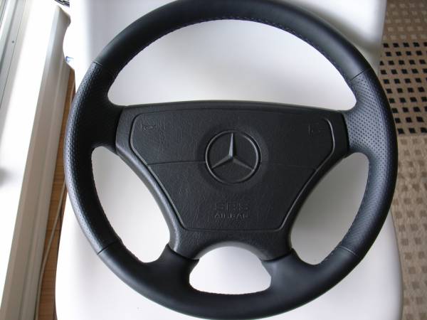 使用極小 J-AUTO W124ステアリング 370mm 94500円(ステアリング、ハンドル本体)｜売買されたオークション情報、yahooの商品情報をアーカイブ公開 - オークファン ...