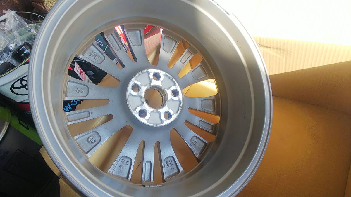 80系 現行ハリアー 純正アルミホイール 19X7J +35 4261A-48290(5穴)｜売買されたオークション情報、yahooの商品情報 ...