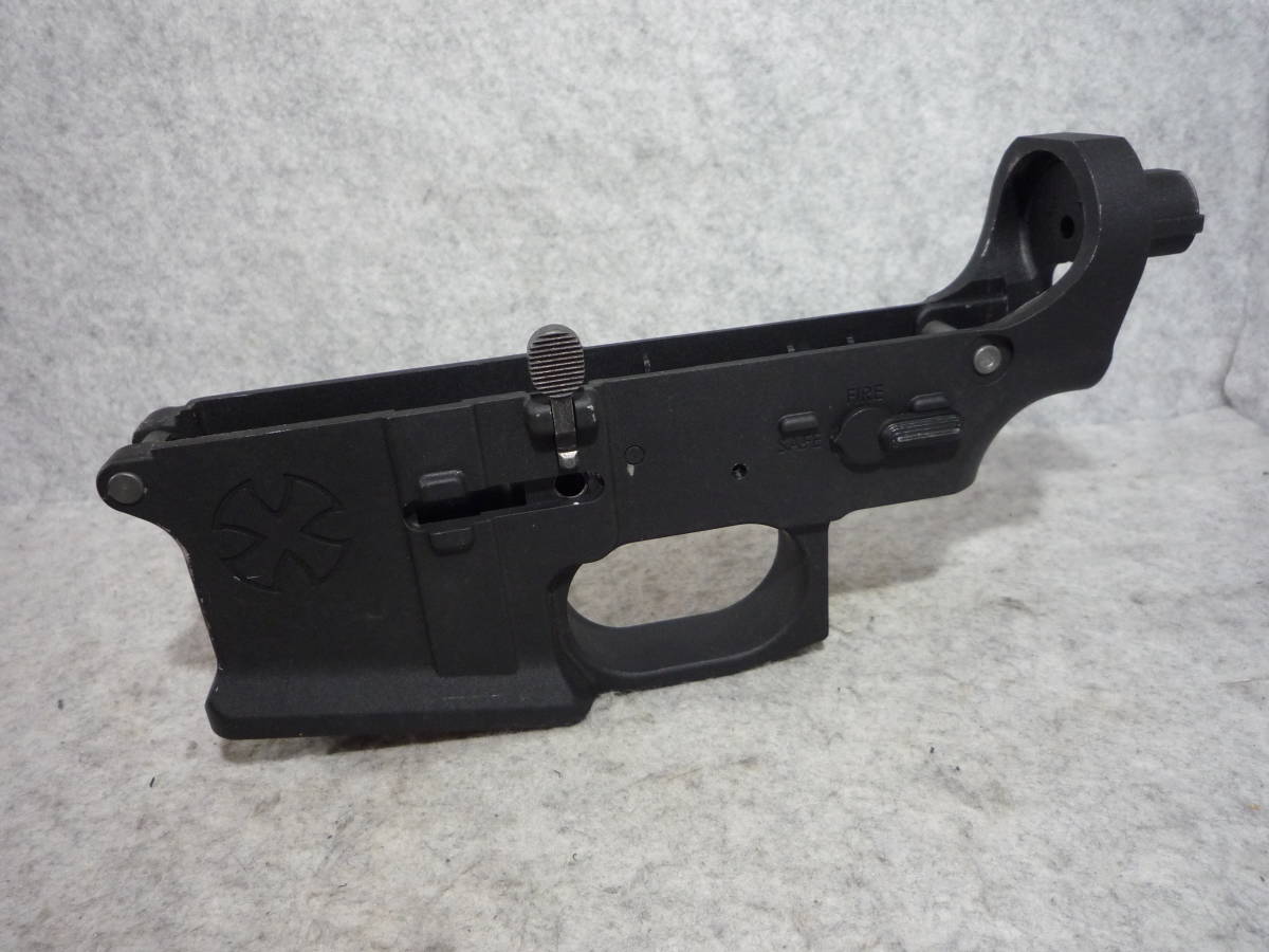 MADBULL M4/M16 メタルロアフレーム NOVESKE 検 TROY マッドブル マルイ レシーバー CQB-R SOPMOD ...