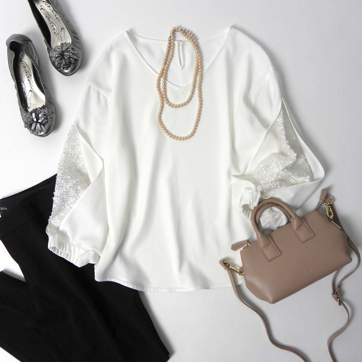 ビッキー VICKY 手洗い きる Vネックスリットスリーブブラウス トップス 長袖 2 ホワイト l0323-14(長袖シャツ)｜売買されたオークション情報、yahooの商品情報をアーカイブ ...