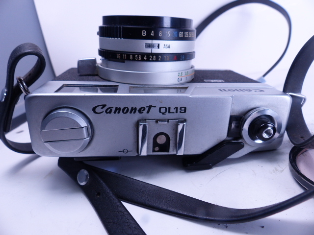 キャノン 小型金属カメラ CANONET QL19 45㎜F1.9(キヤノン)｜売買されたオークション情報、yahooの商品情報をアーカイブ ...