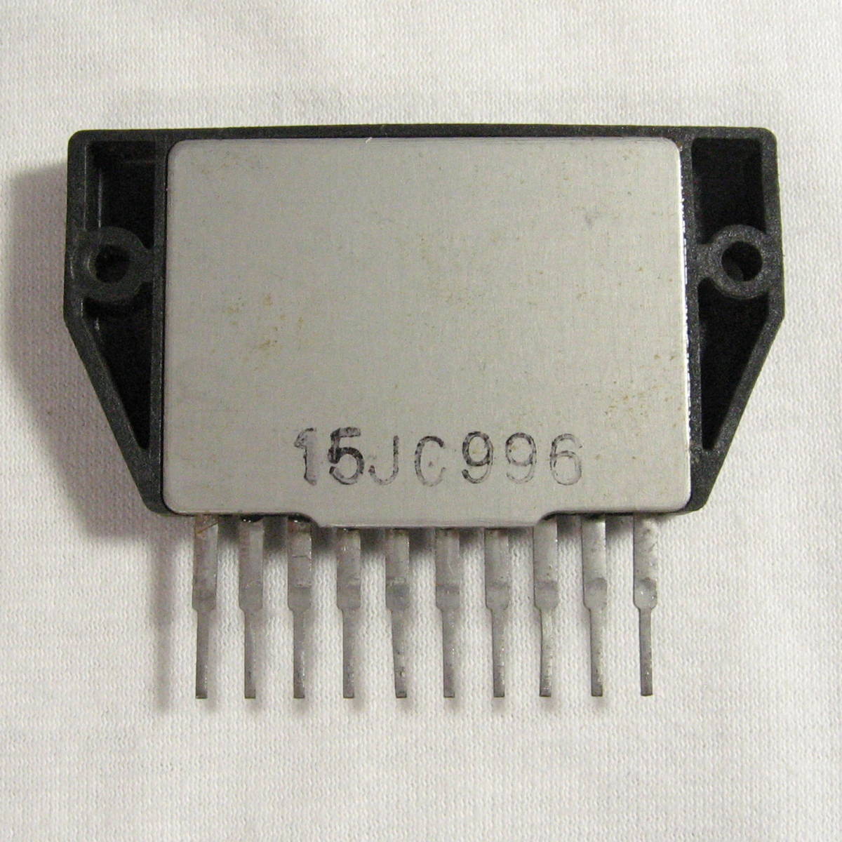 ジャンク アンプ用IC SANYO 三洋 POWER AMPLIFIER IC STK015 オーディオ アンプ修理用部品(集積回路)｜売買さ ...