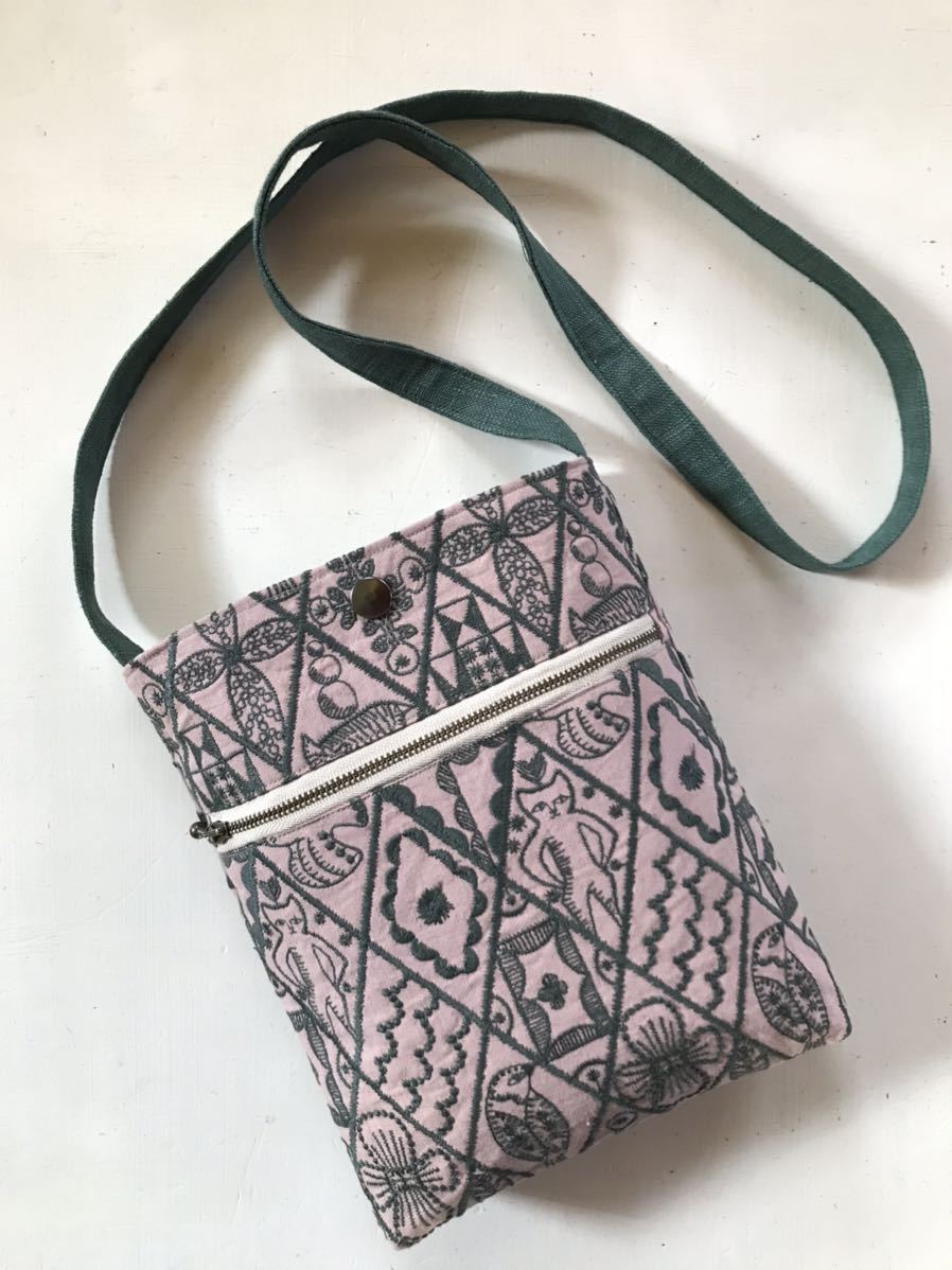 ハンドメイド ミナペルホネン ファスナーポケット付きショルダーバック symphony(女性用)｜売買されたオークション情報、yahooの商品情報をアーカイブ公開 - オークファン ...