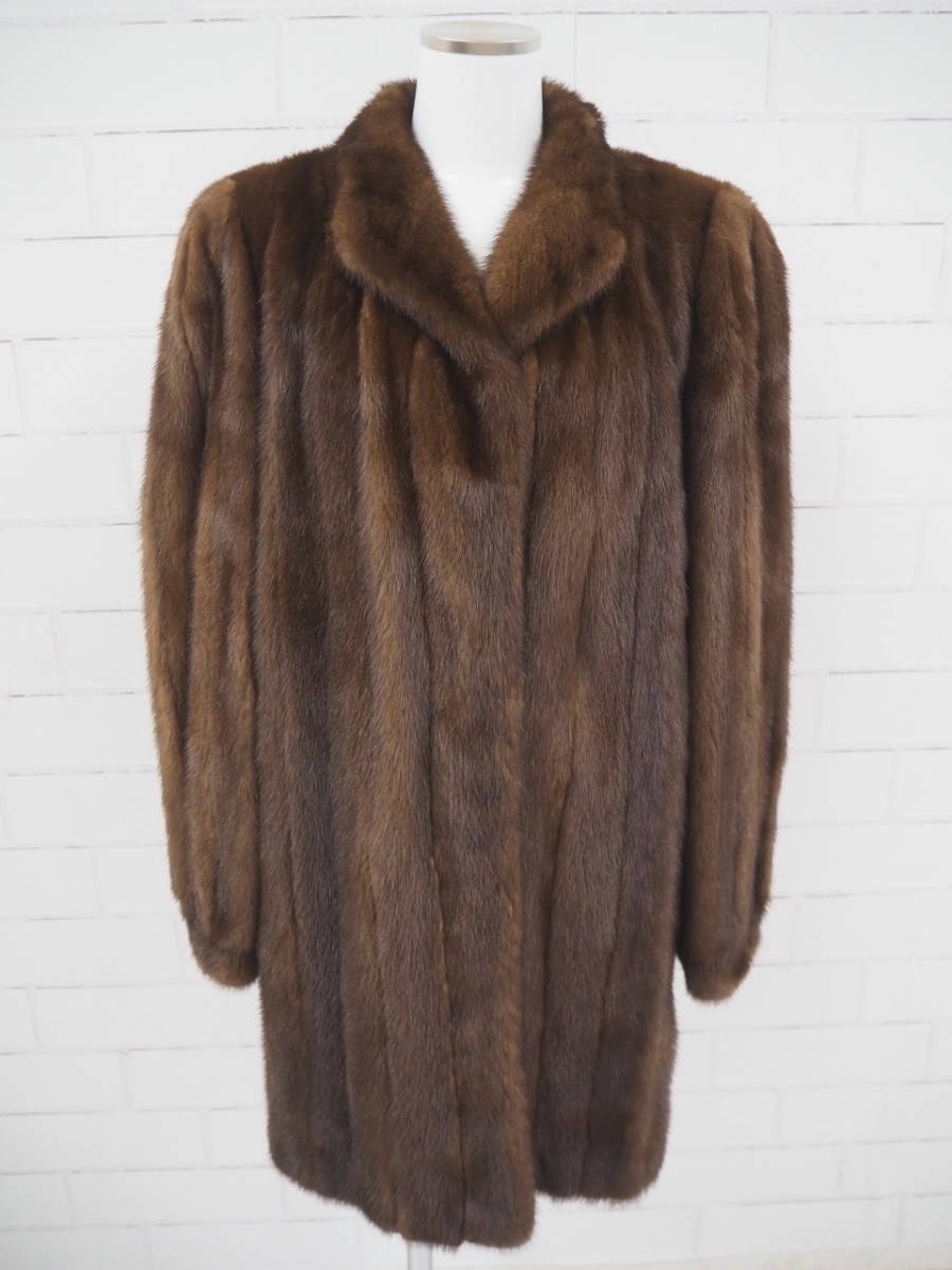 ダークミンク セミロングコート 着丈80㎝ EMBA(ミンク)｜売買されたオークション情報、yahooの商品情報をアーカイブ公開 - オークファン（aucfan.com）