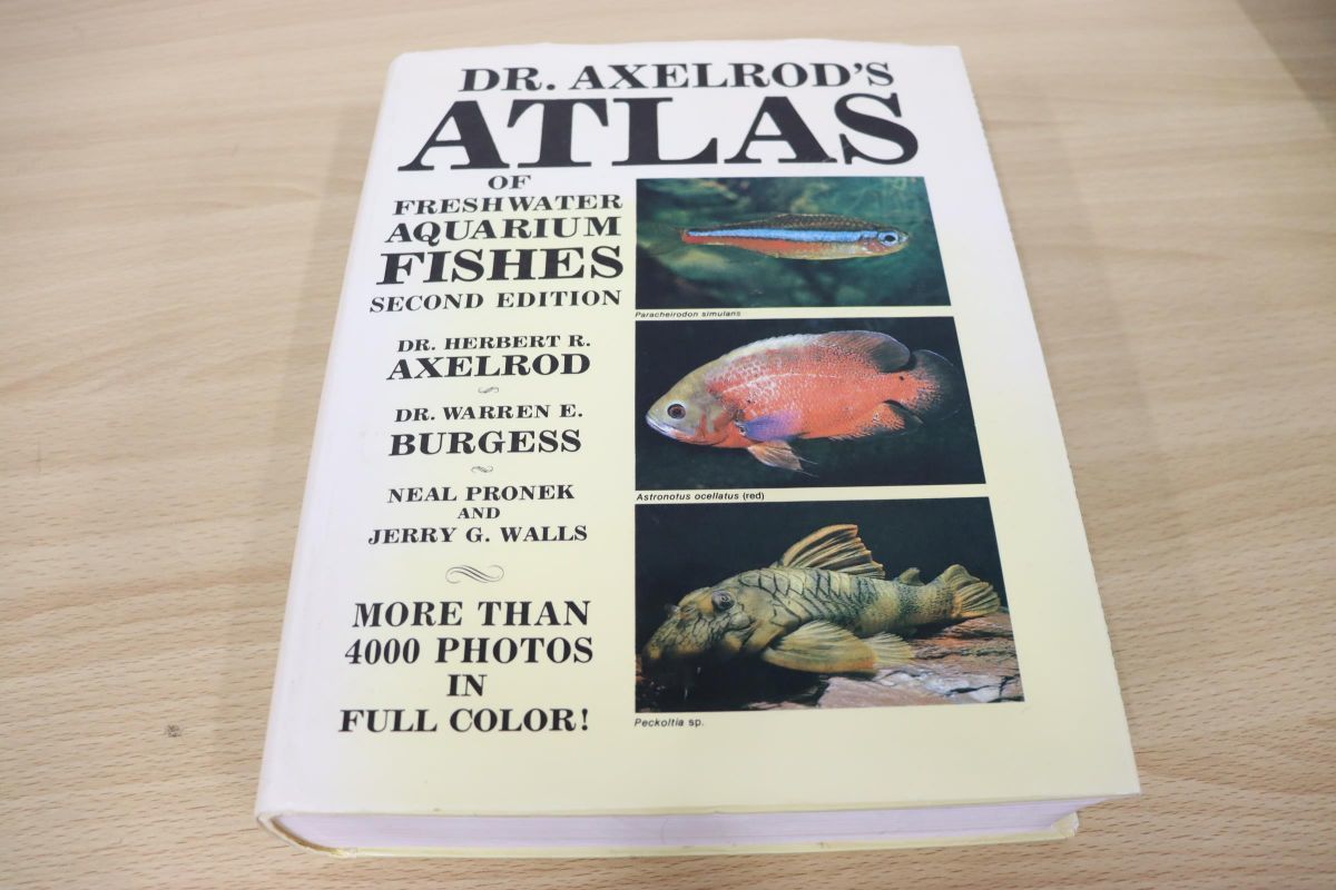 01 Atlas of Freshwater Aquarium Fishes/Herbert R. Axelrod/TFH/1986年発行/第 ...