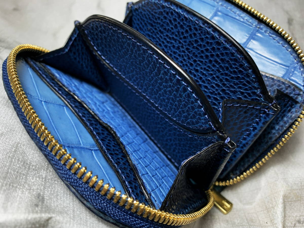 ポロサス×ドラーロ センターカット：本藍染 firebird AK.17 ラウンドミニマルウォレット コレクションやプレゼントにも(二つ折り ...