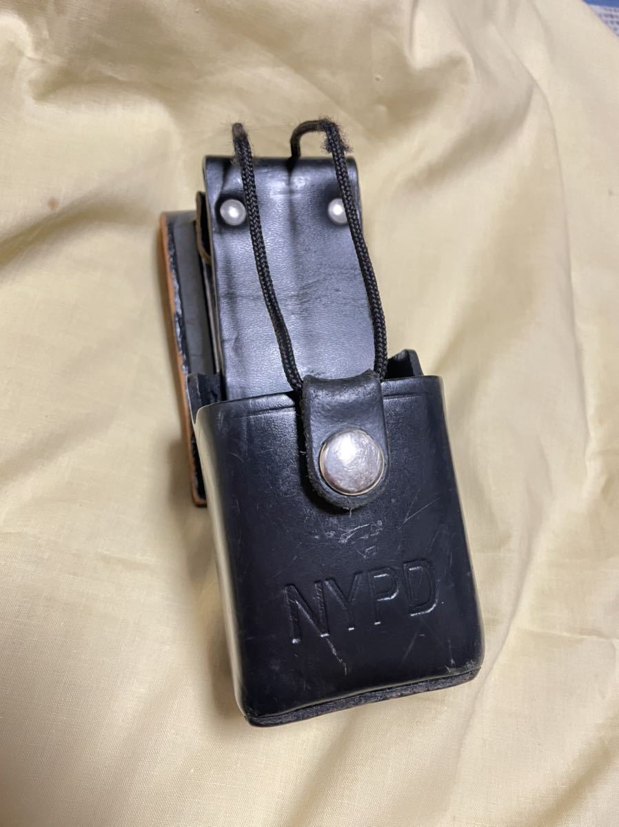 NYPD 無線機ホルダー VX537/520用 ニューヨーク市警(警察グッズ)｜売買されたオークション情報、yahooの商品情報をアーカイブ ...