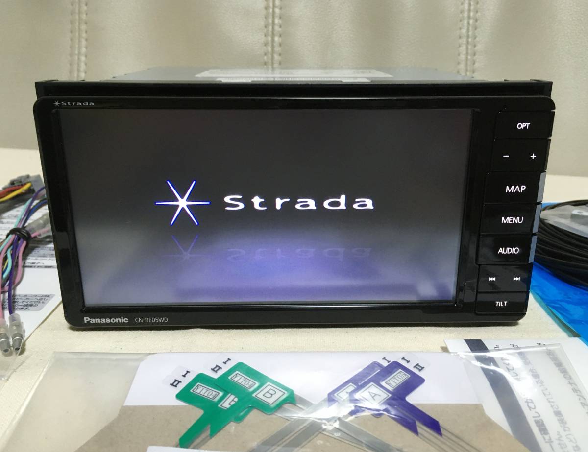 Strada CN-RE05WD 2019年度版 Bluetooth ハンズフリー フルセグ DVD/CD/SD 7V 2DIN 200mmワイド ストラーダ(メモリーナビ)｜売買された ...