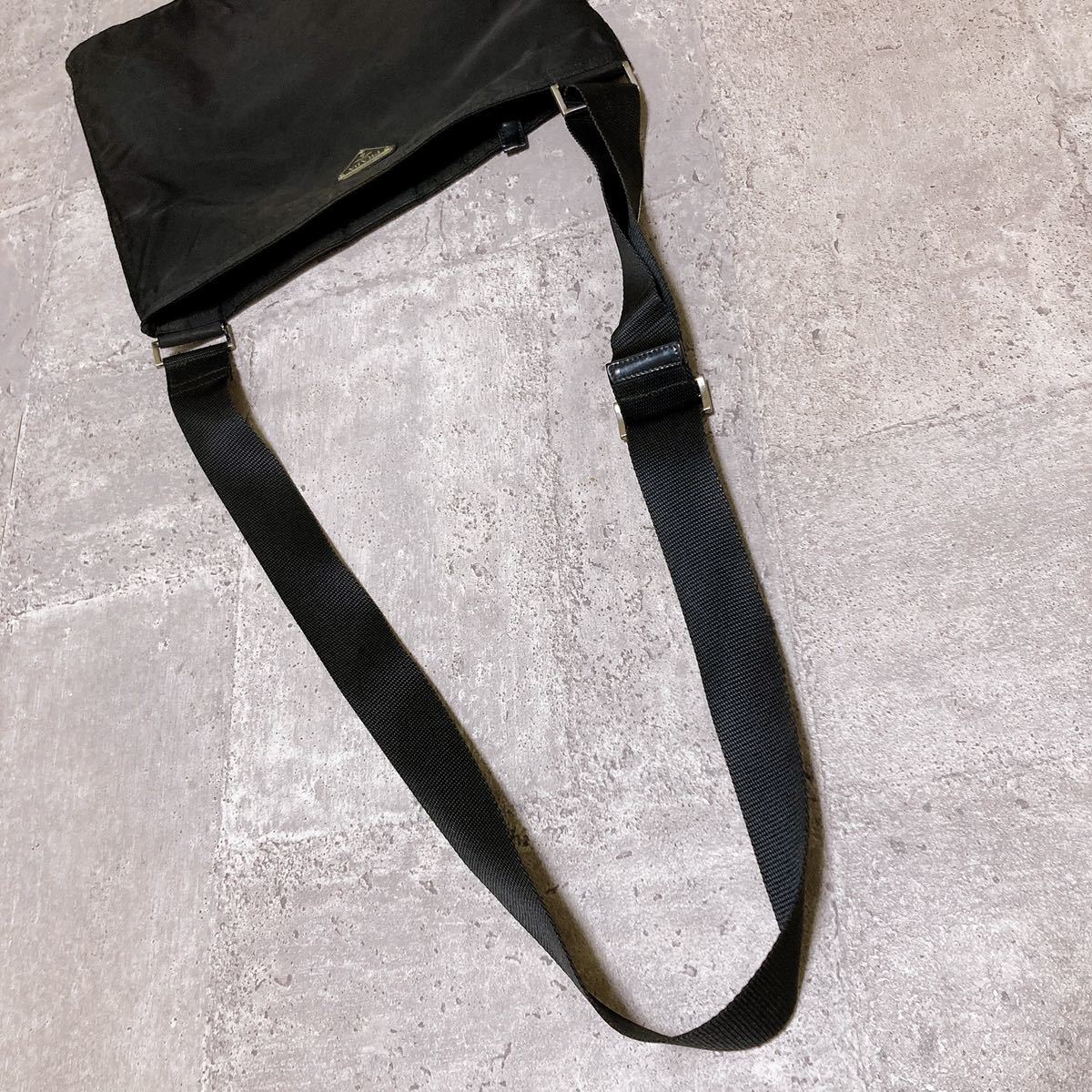 1円 PRADA プラダ ショルダーバッグ B7339 テスートナイロン クロスボディ ブラック 三角プレート ギャランティ(ショルダーバッグ)｜売買されたオークション情報、yahooの商品 ...