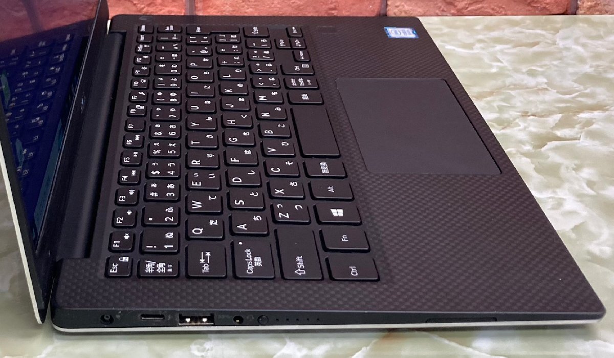 1円 DELL XPS 13 P54G / Core i5 8250U 1.60GHz / メモリ 8GB / NVMe SSD 256GB ...